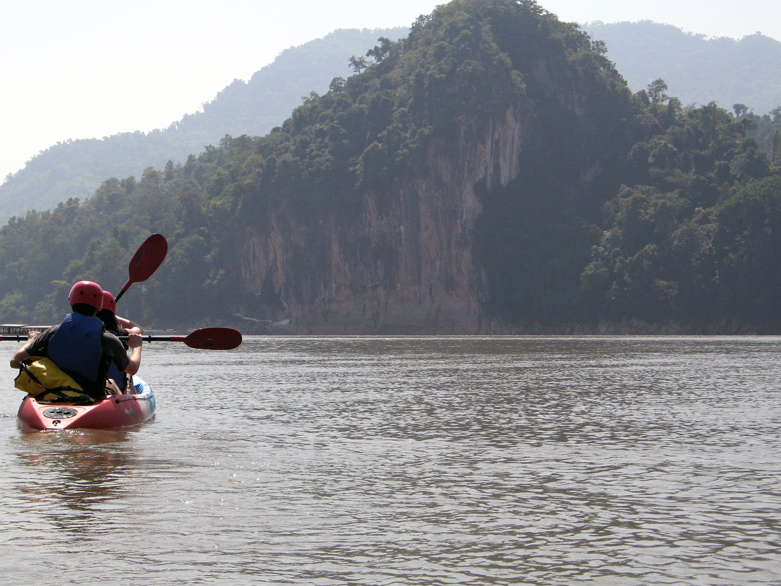 Kayak Nam Ou River – Manifa Travel, Luang Prabang, Laos Tour Company